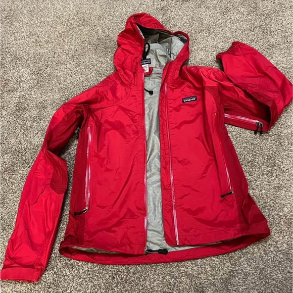 Patagonia | Jackets & Coats | Womens Red Size Small Patagonia Rain ...